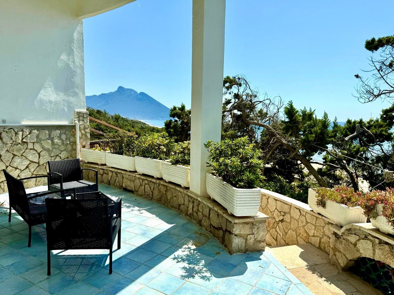 Villa Lidia - Fronte Mare - Gruppo Iodice Immobiliare